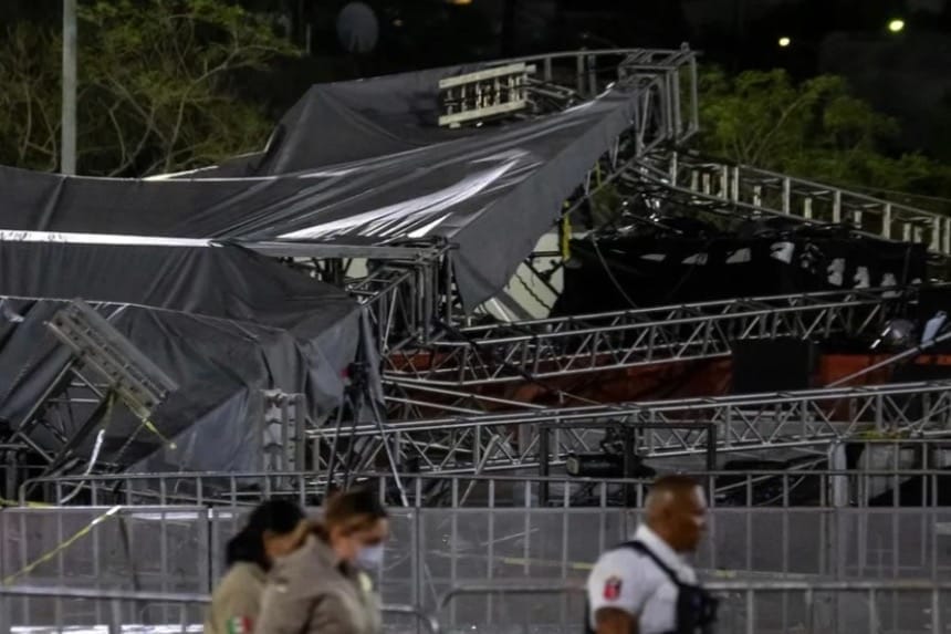 SEIS MUERTOS DEJA COLAPSO DE ESTRUCTURA EN MEXICO, DURANTE UN MITIN POLÍTICO