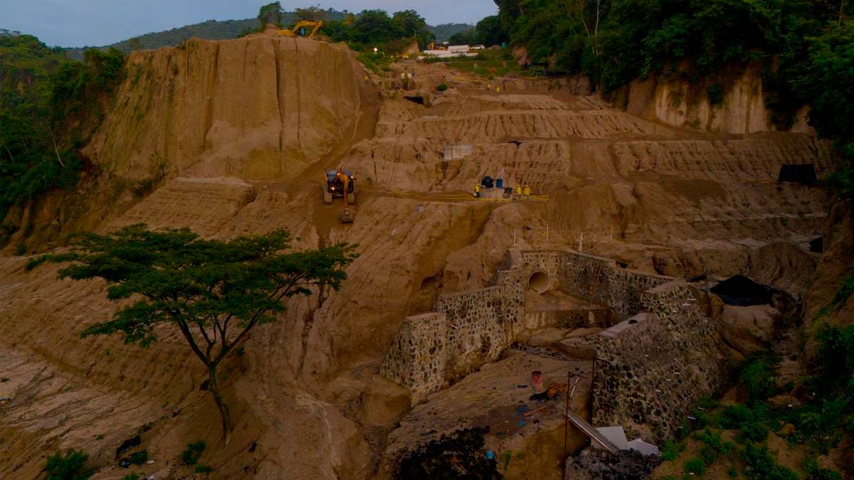 SUPERVISAN OBRAS DE MITIGACIÓN EN DOS CÁRCAVAS FORMADAS EN EL MATAZANO ...