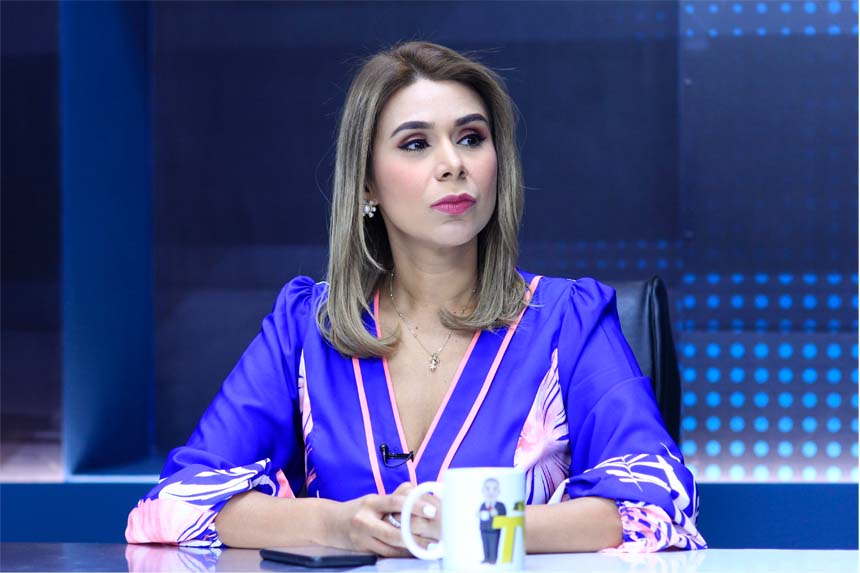 "POR LA PLATA BAILA EL MONO", MARCELA VILLATORO A CARLOS ARAUJO